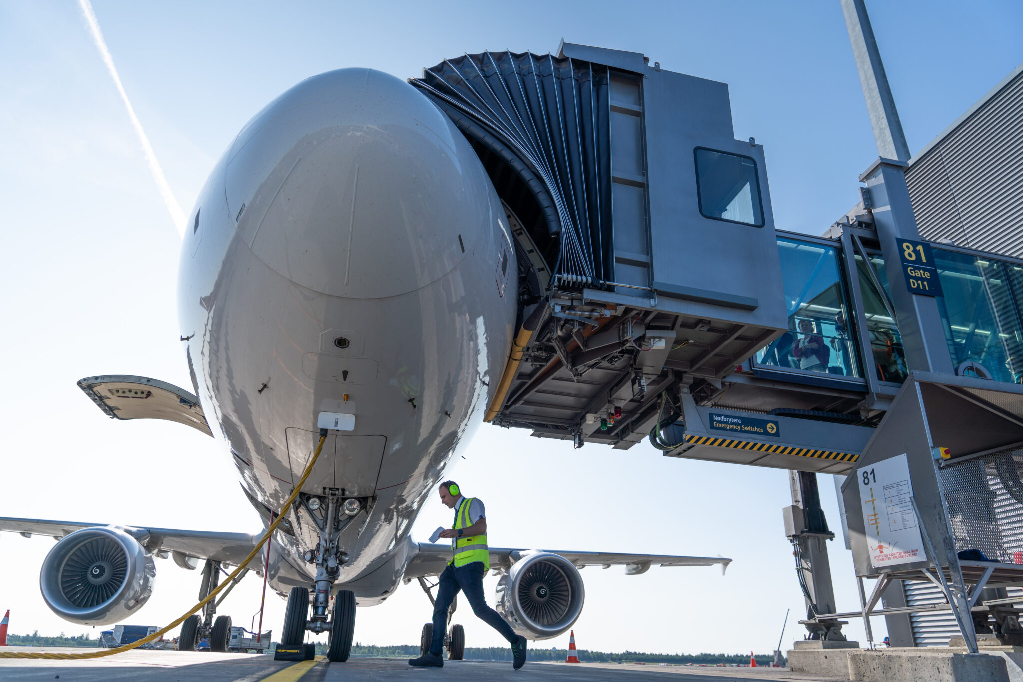 Menzies Aviation awarded ground handling license at Miami Airport ...